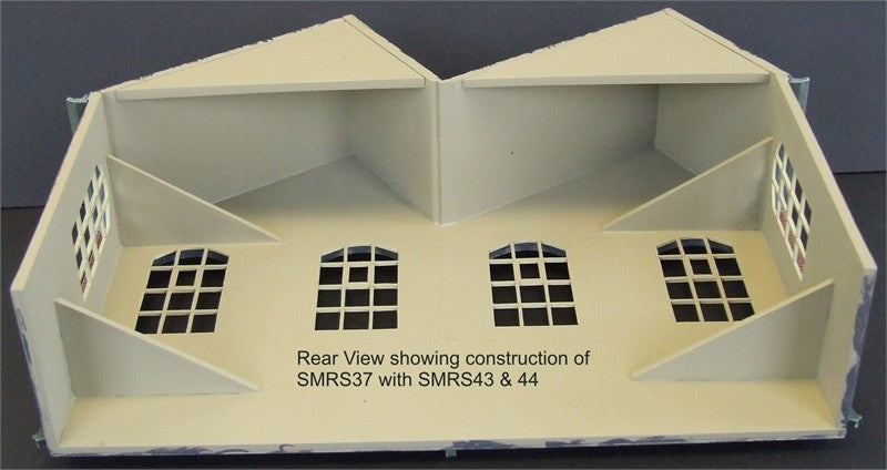 Single storey shallow relief return walls – Skytrex